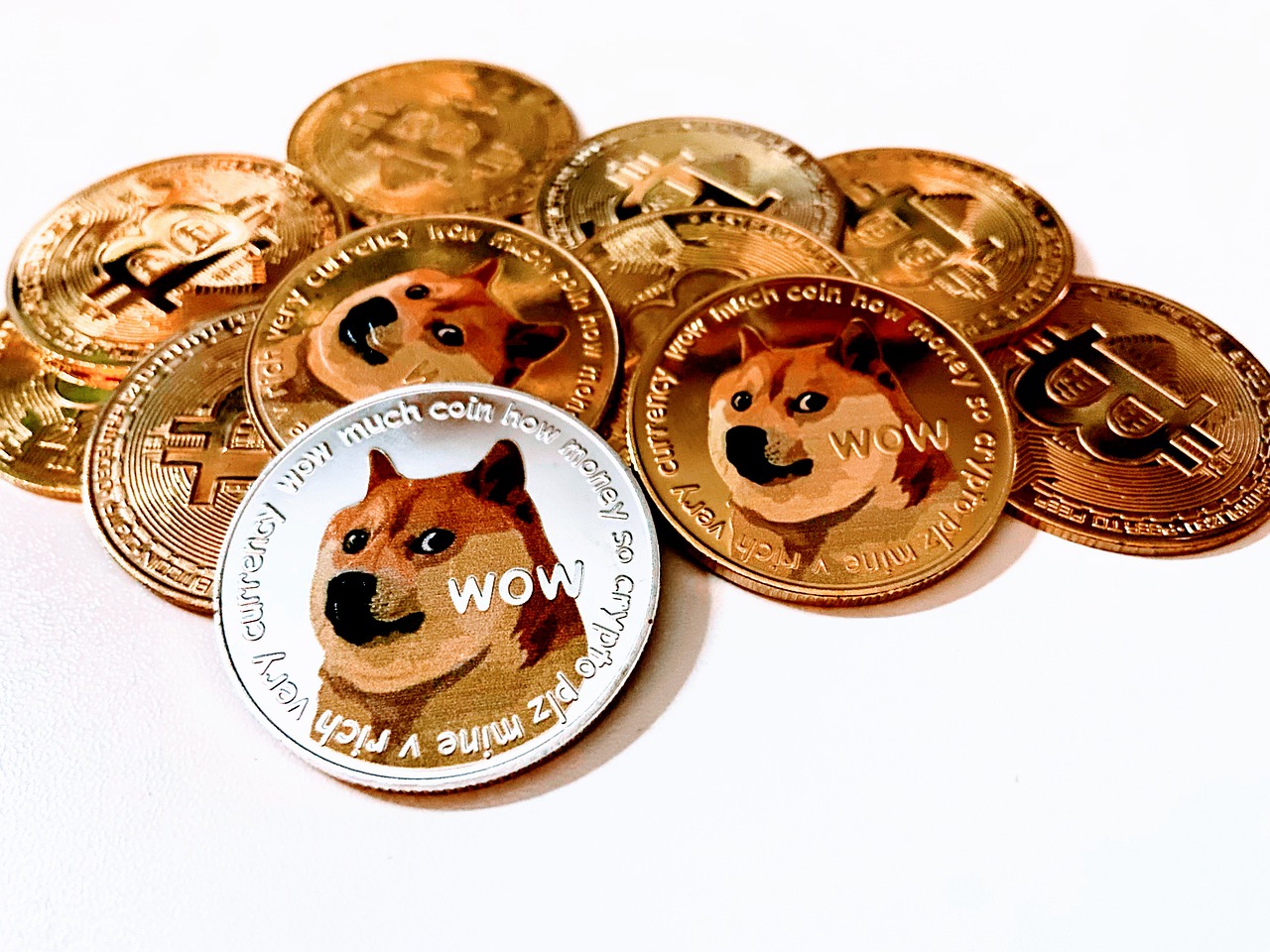 Dogecoin เป็นเหรียญยอดนิยมมากที่สุดเป็นอันดับ 2 บนโซเชียลมีเดียรองจาก ...